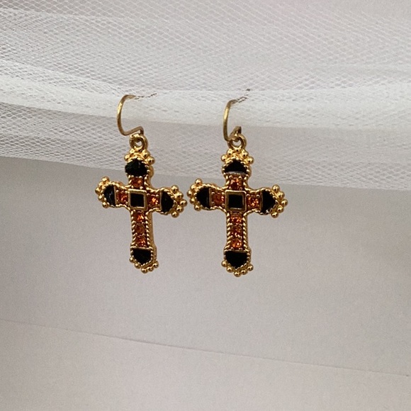 Edgar Berebi | Jewelry | Vintage Edgar Berebi Enamel And Crystal Dangle ...
